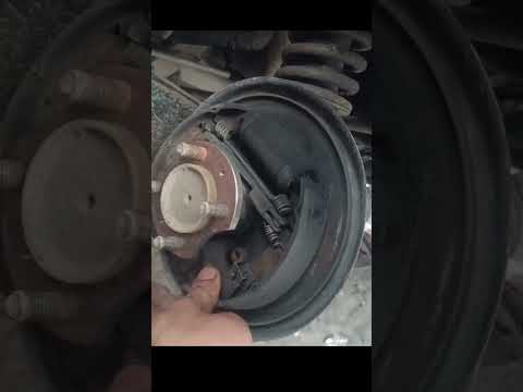 Bajaj# Maxima auto #LPG #break so #change #kaise karen #Bajaj #auto# how #to
