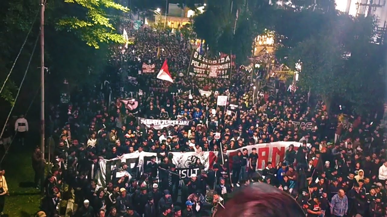 Aksi Corteo Arek Malang Belum Usai | HUT Arema