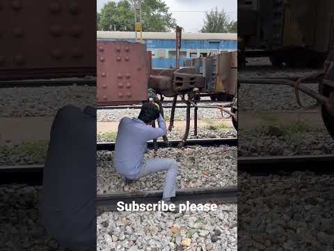 How to attach BP pipe || Indian railway ||@RailwayTech.