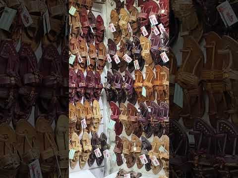 different types of kolhapuri chappals 😱😱 #song #punjabimusic #kolhapurichappaldesign #fashion#indian