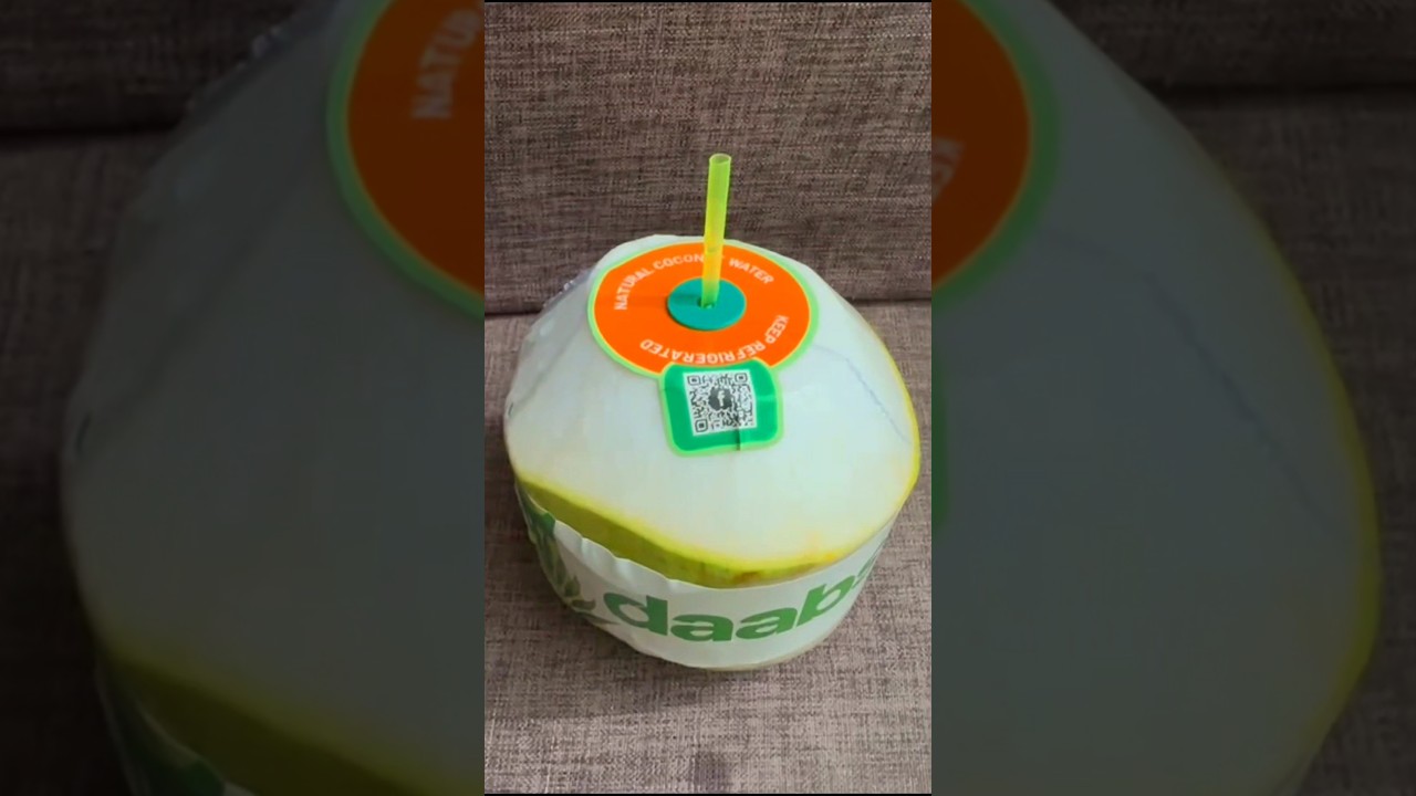 daabs #greencoconut #coconut #water #healthy #sweet #yummy #drink  #trending #viral #viralshorts