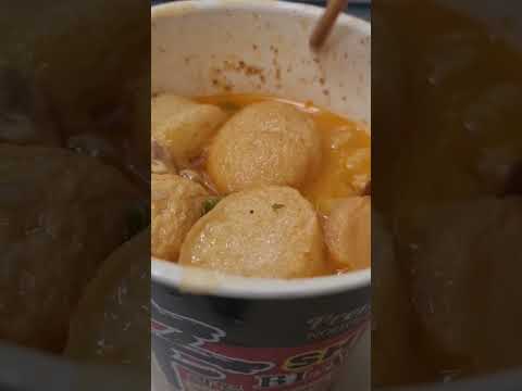 Tryin korean instant Ramen with fish cake for the first time