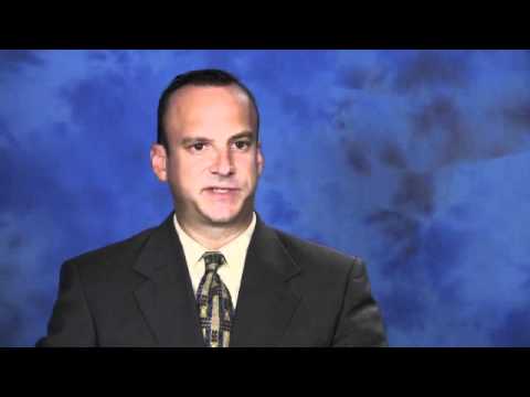 What is the penalty for violation of a restraining order in Florida?