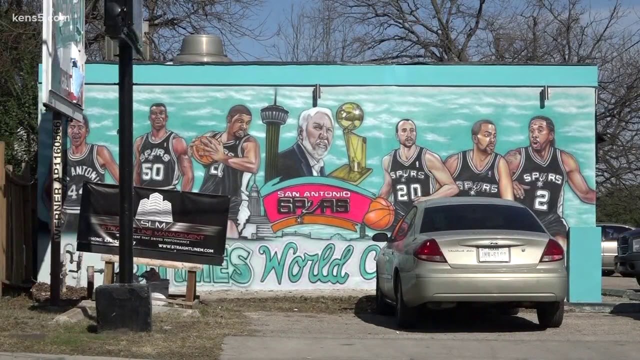 New Spurs mural debuts at east side barber shop