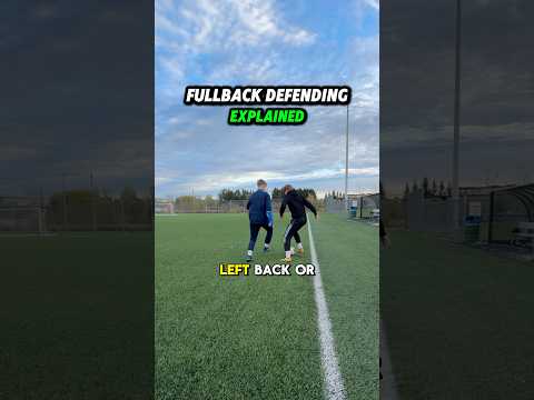 Defending a fast winger as a fullback #soccer #football #soccershorts #footballshorts #soccerplayer