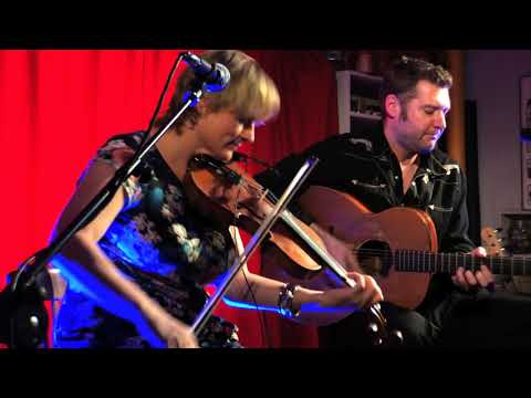 Eilidh Shaw & Ross Martin – Scottish Traditional Folk Music – Birl ...