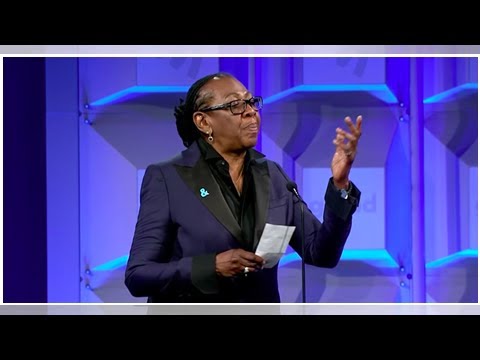 Watch JAY-Z’s Mom Gloria Carter Accept a GLAAD Award for His Song ‘Smile’