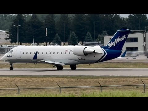 SkyWest Airlines (United) Mitsubishi CRJ-200LR Takeoff From Idaho Falls [N919EV]