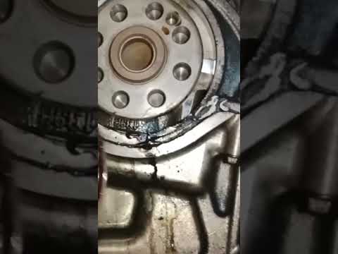 Honda City engine oil seal leakage #engine oil leakage #oil packing leakage