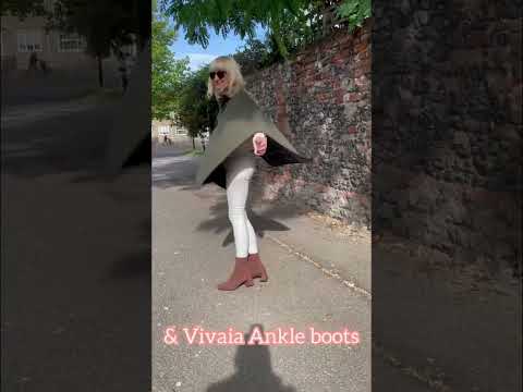 Country Style UK / Joules Clothing/ Vivaia / Autumn Country Style / Cape Season