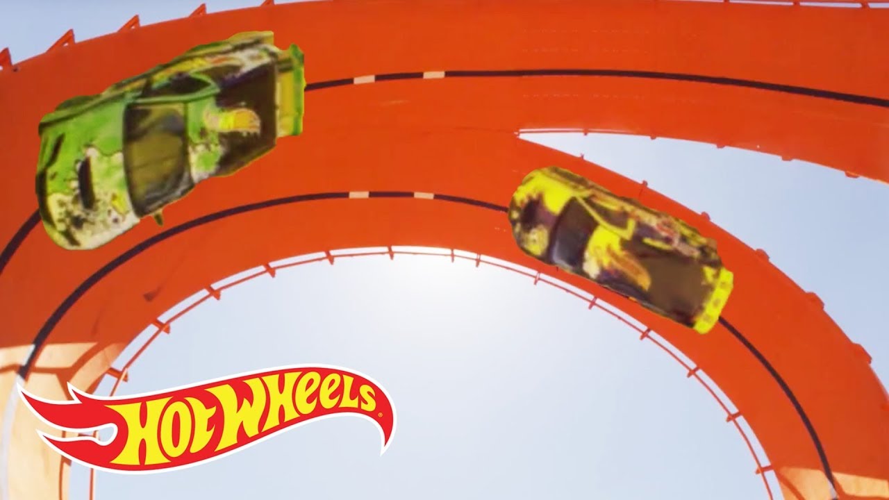 Mattel Hot Wheels double loop video: World record beaters: Tanner Foust ...