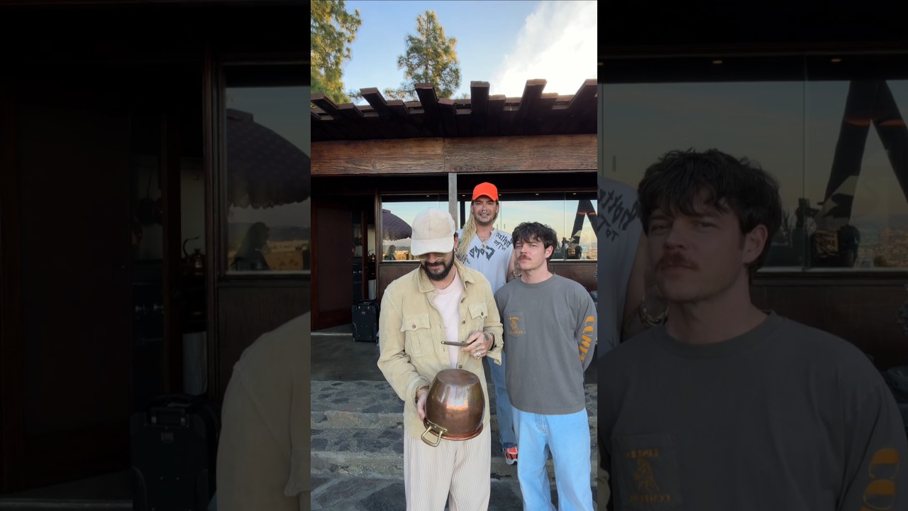 Just had to try it one more time! 🤣 #TokioHotel #whitneyhoustonchallenge #Shorts