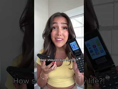 Should I do a digital detox with a flip phone or with the minimalist phone app? 🤔🧐📲