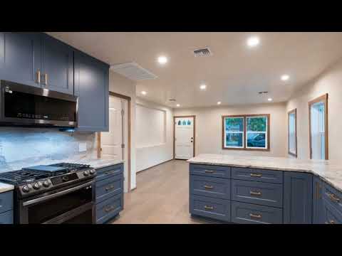 318 West Hackberry Street, Fredericksburg, TX 78624