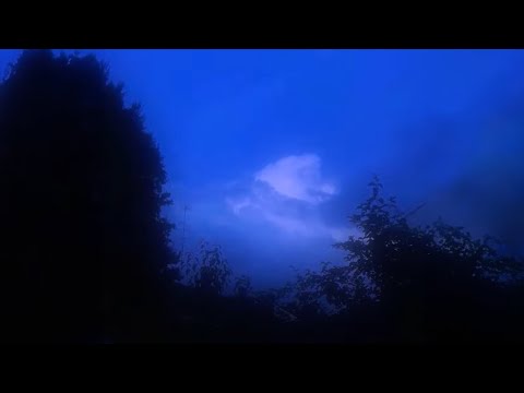 daniel.mp3 - 3 am walk (Slowed & Reverb Version)