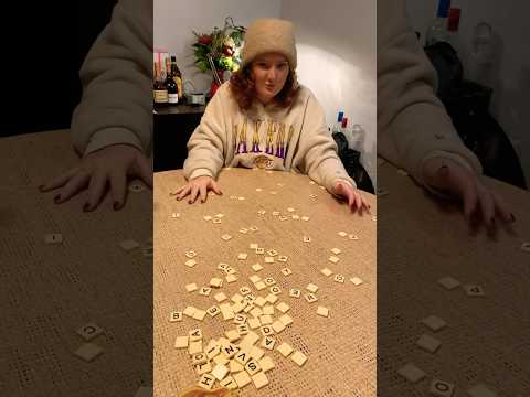 I don’t know how to play bananagrams #scrabble #boardgames