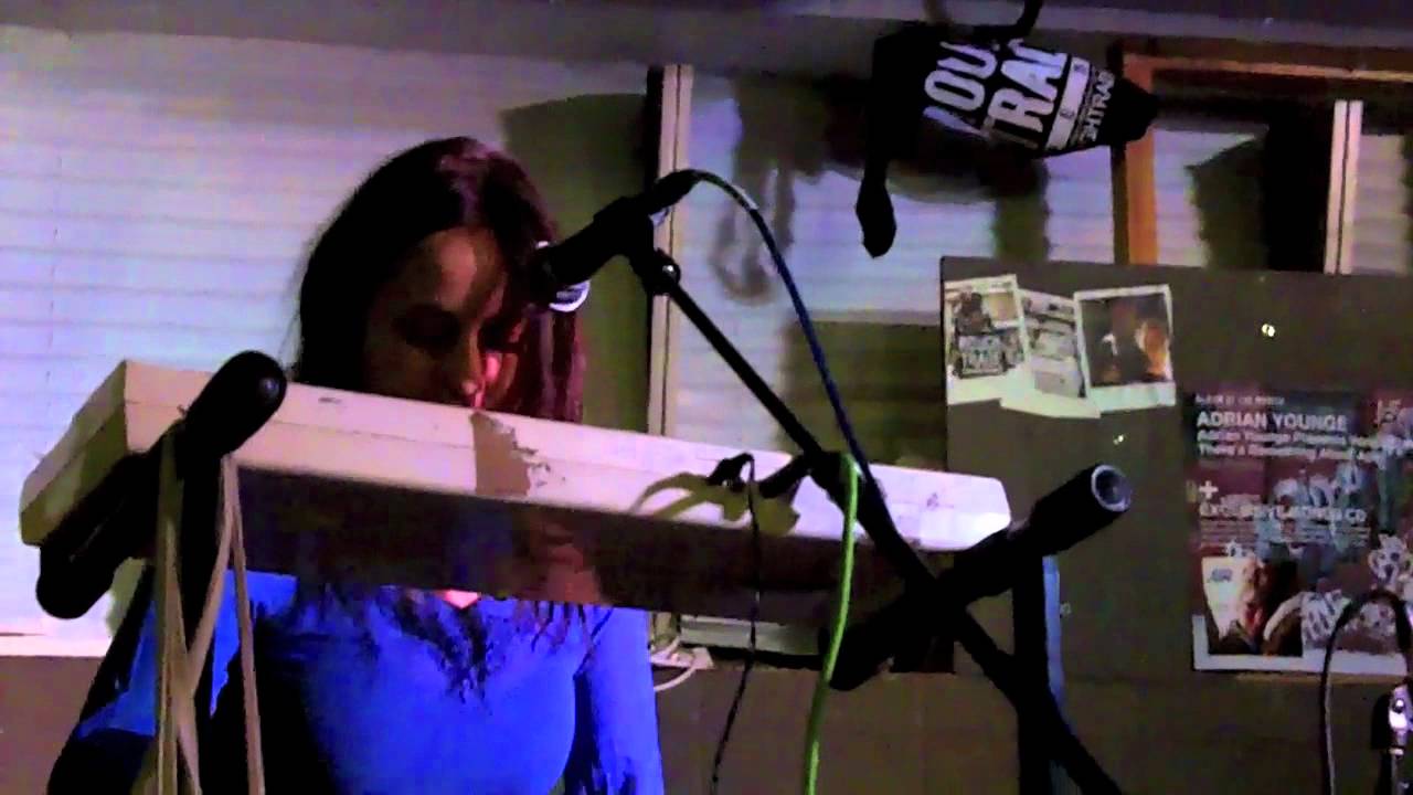 Stealing Sheep perform 