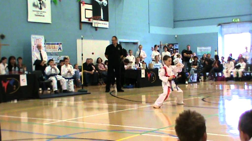 Puma Junior TKD Championship 2011 -Thomas Warburton (North Bristol) Musical Pattern - (WURZELS)