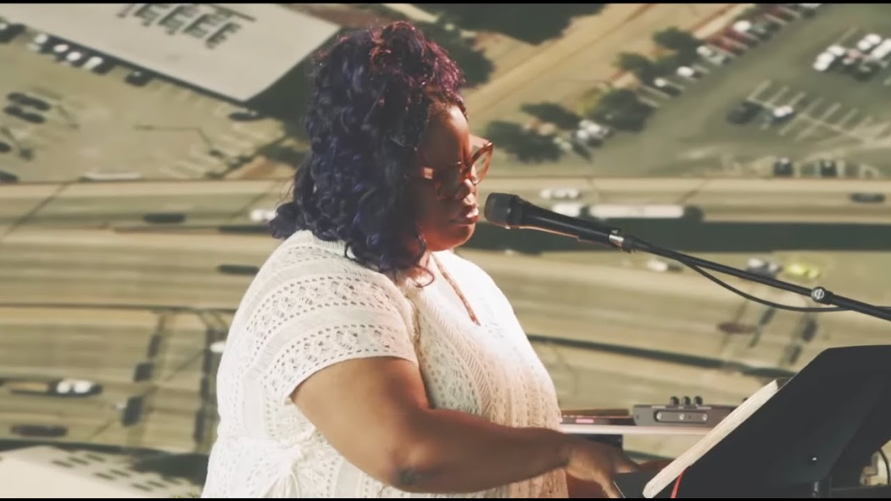 Here I Am To Worship - Aiva Jenkins | UPPERROOM Wednesday Set 5/28/2025