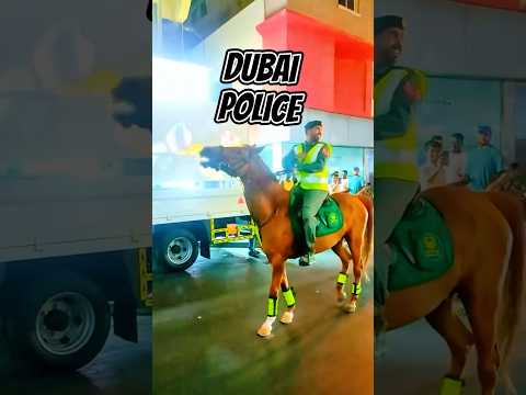 DUBAI POLICE ๐ฆ๐ช๐ฅฐ๐ซถ#dubai #uae #dubaipolice #shorts #burjkhalifa