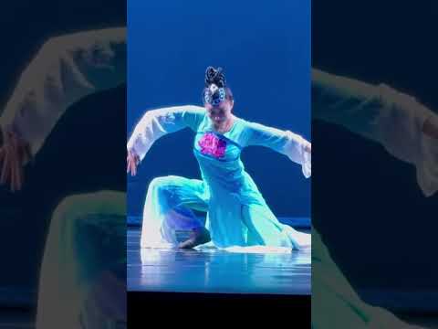 Beautiful! #Chinese #dance