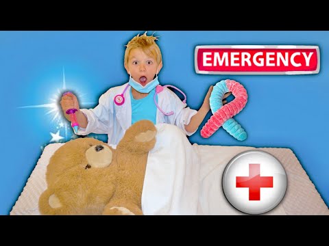 Doctor Visit To Help Animal Friends! Doctor Koo koo Catus Saves Bear!