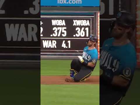 CRAZY fight happens after Bryce Harper's poor slide 😏