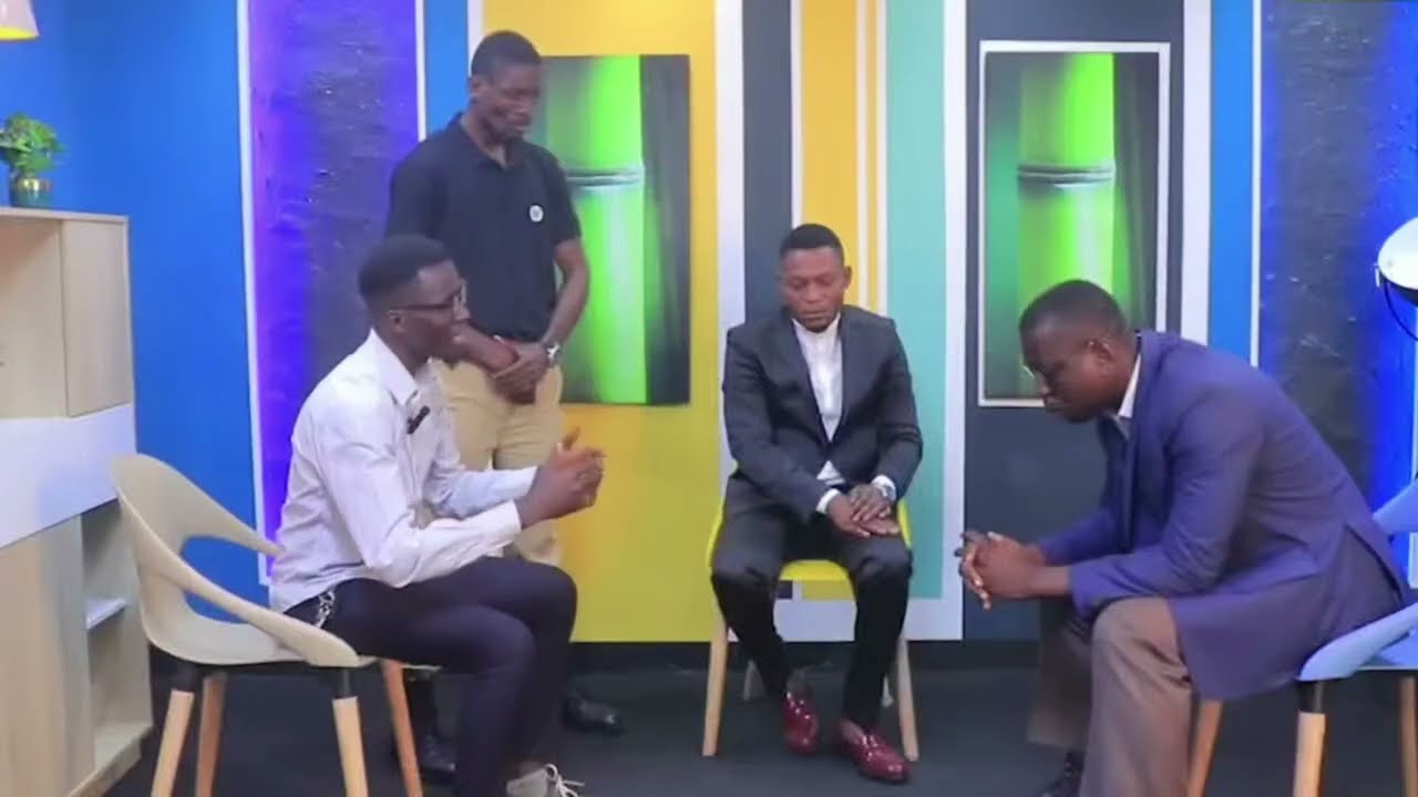 Black Guy Slapping In Interview Meme Template | HD | Funny Meme Template