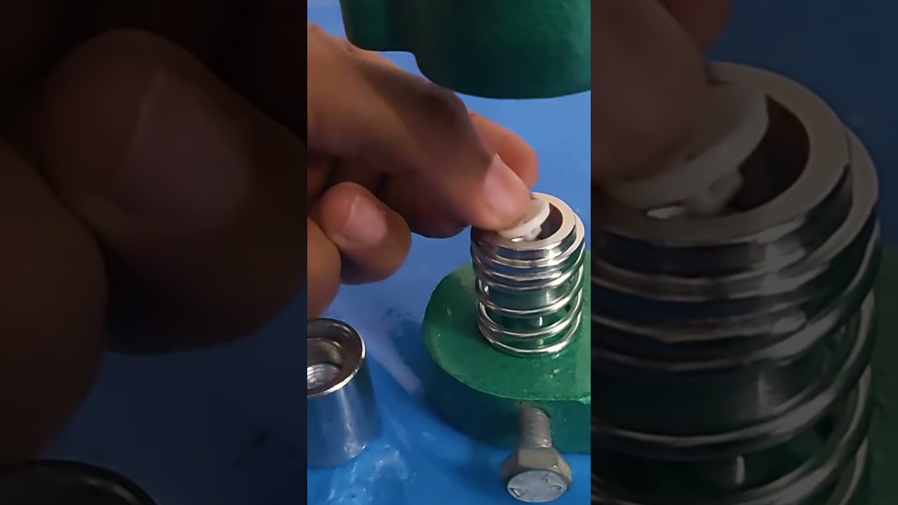 CIN 220 DELTA Fabric Button Making Machine