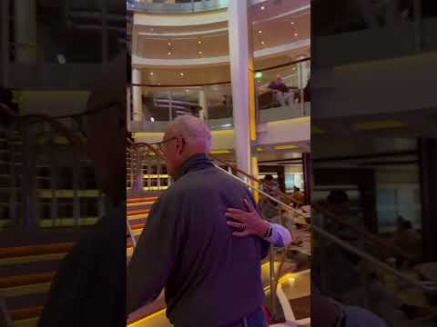 Patsy Cline Classic “Crazy” #patsycline #crazysong #cruiseship #cruiseshow #celebrity #vacation