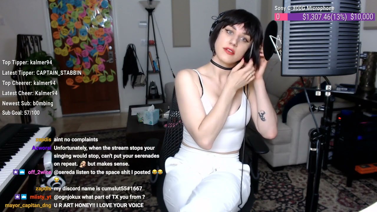 cumslut? are you in my discord??????