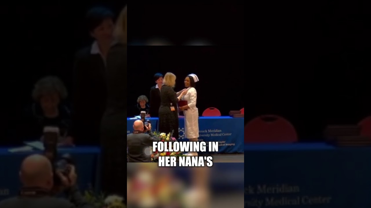 Little boy yells to his mom at her graduation ❤️