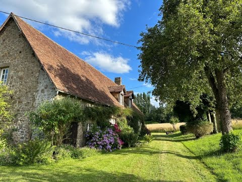 UNDER OFFER@suzanneinfrance -SIF-001747 - Authentic country farmhouse with beautiful views
