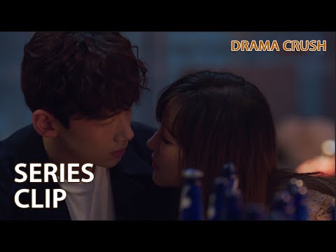 [ENG]My hot ex seduce me in the midnight 最强狐狸精！前任半夜醉酒脱衣勾引三爽 | 八零九零 Octogenarian and The 90S | 白敬亭 吴倩