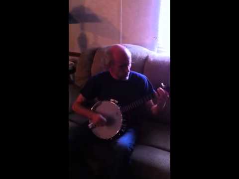 Dan playing his new Savannah Banjo