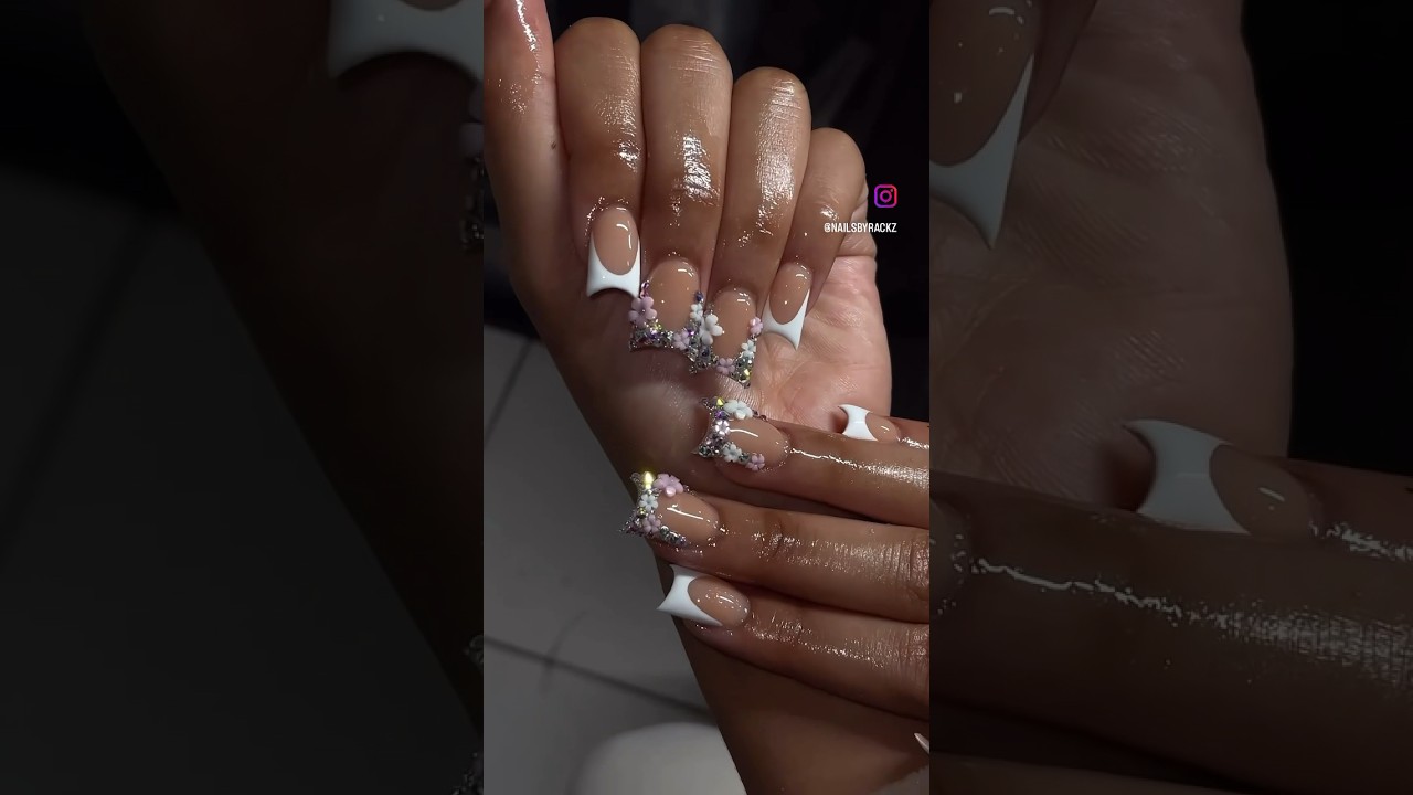Short duck nails |bling duck nails | junk nails #nailart #shortducknails #junknails