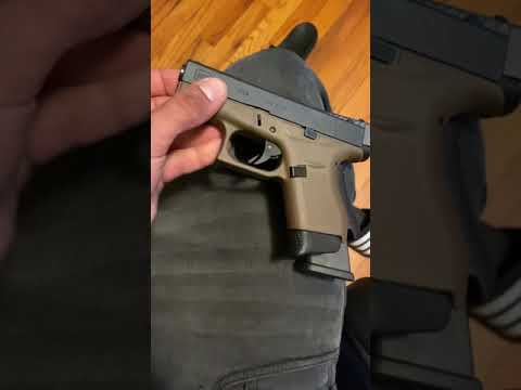 .380 acp vs 10mm size comparison (Glock 42 & Glock 29) ***the.firearms.are.clear