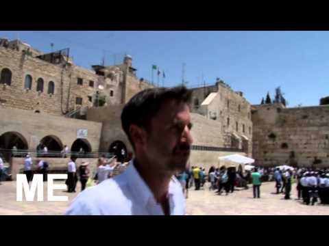 Exclusive video of David Arquette at the Western Wall