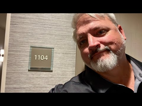 The Westin O'Hare Airport Chicago Room 1104 Review!!