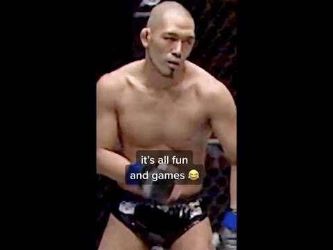What fighting style is that? 😅