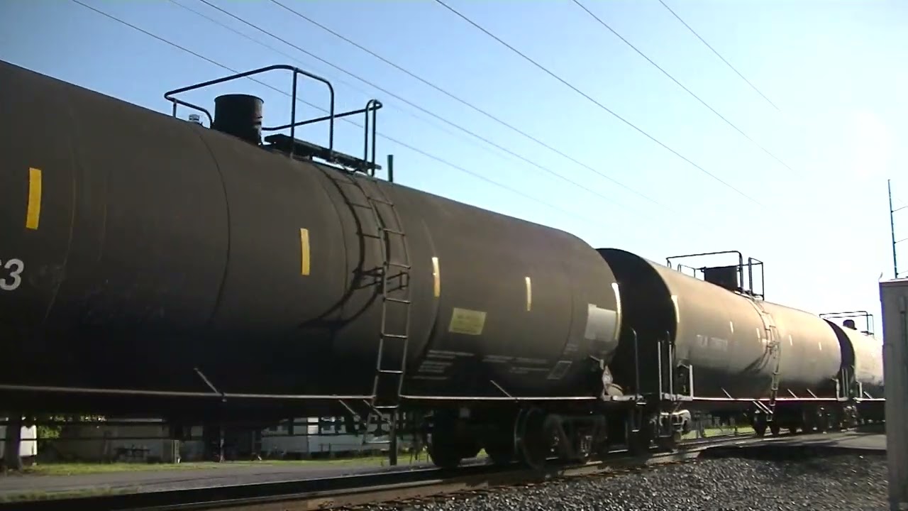 CN L516 passes through Reserve, LA