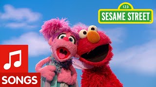 Sesame Street: I Love a Rainbow Song with Ms. Rachel, Elmo, and Abby | Safe Videos for Kids