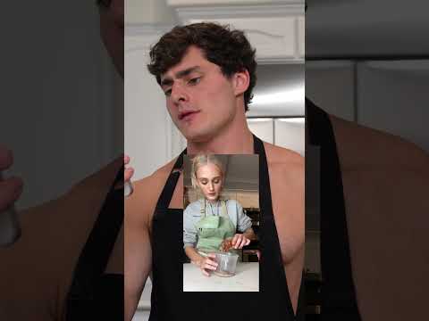 @itsQCP reacts and tries the MOST VIRAL Mac n Cheese Recipe!!