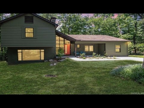 305 Ramble St, Hot Springs, AR Presented by Albert Harris.
