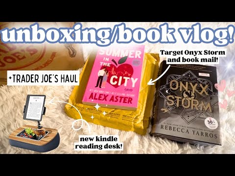 ONYX STORM TARGET EDITION, KINDLE LAP DESK, SUMMER IN THE CITY ARC, TRADER JOES HAUL #booktube #vlog