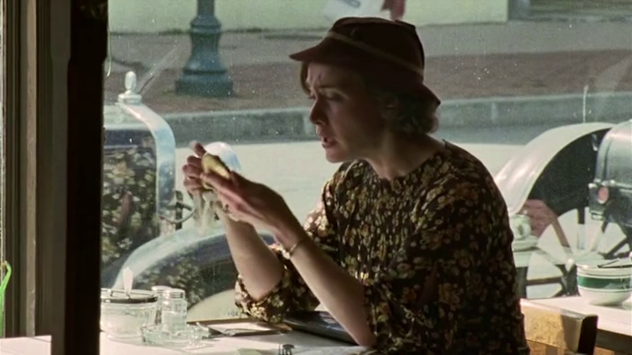 Mildred Pierce Episode 1 -Window 2