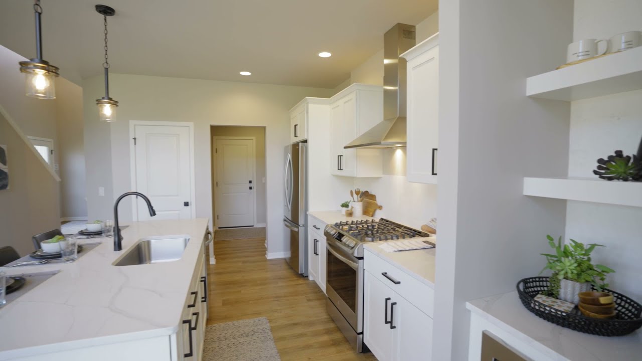 The Emerald Floorplan at The Enclave