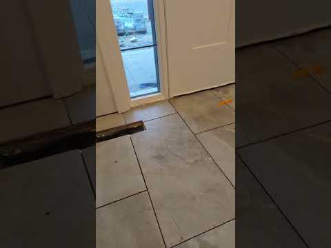 I can't believe he did this 🤦♂️ #bathroomremodel #tile #contractor #construction