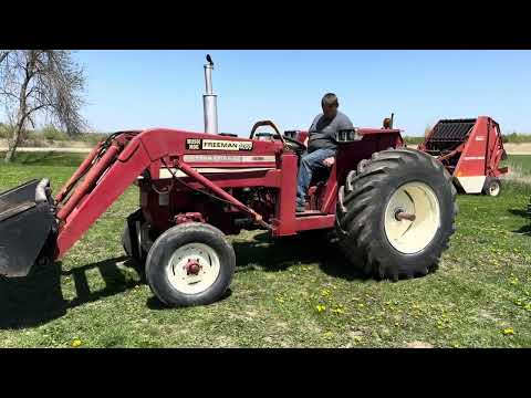 International 674 Diesel Loader Tractor