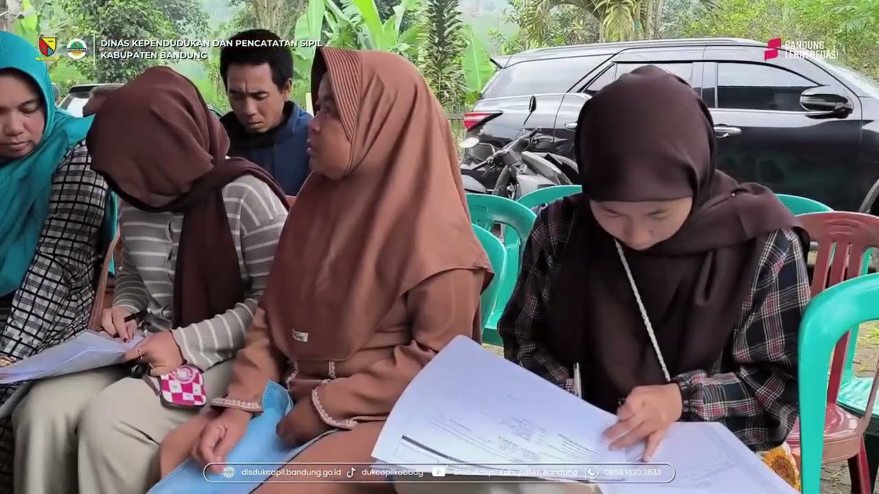 Pelayanan Jemput Bola ke Kampung Cikawari di Desa Mekarmanik
